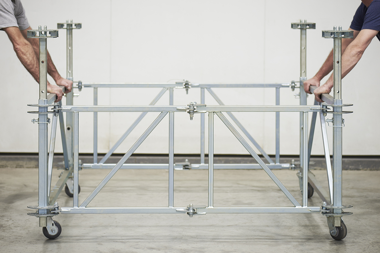 Structure de scène mobile déployée - Scène Éthique